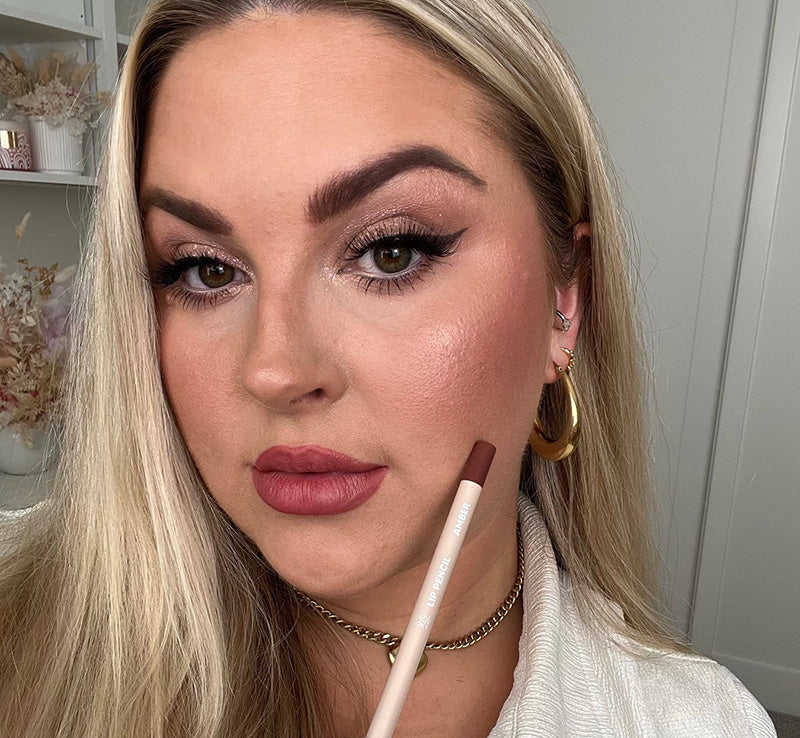 xoBeauty Amber Lip Liner Pencil – Glam Raider